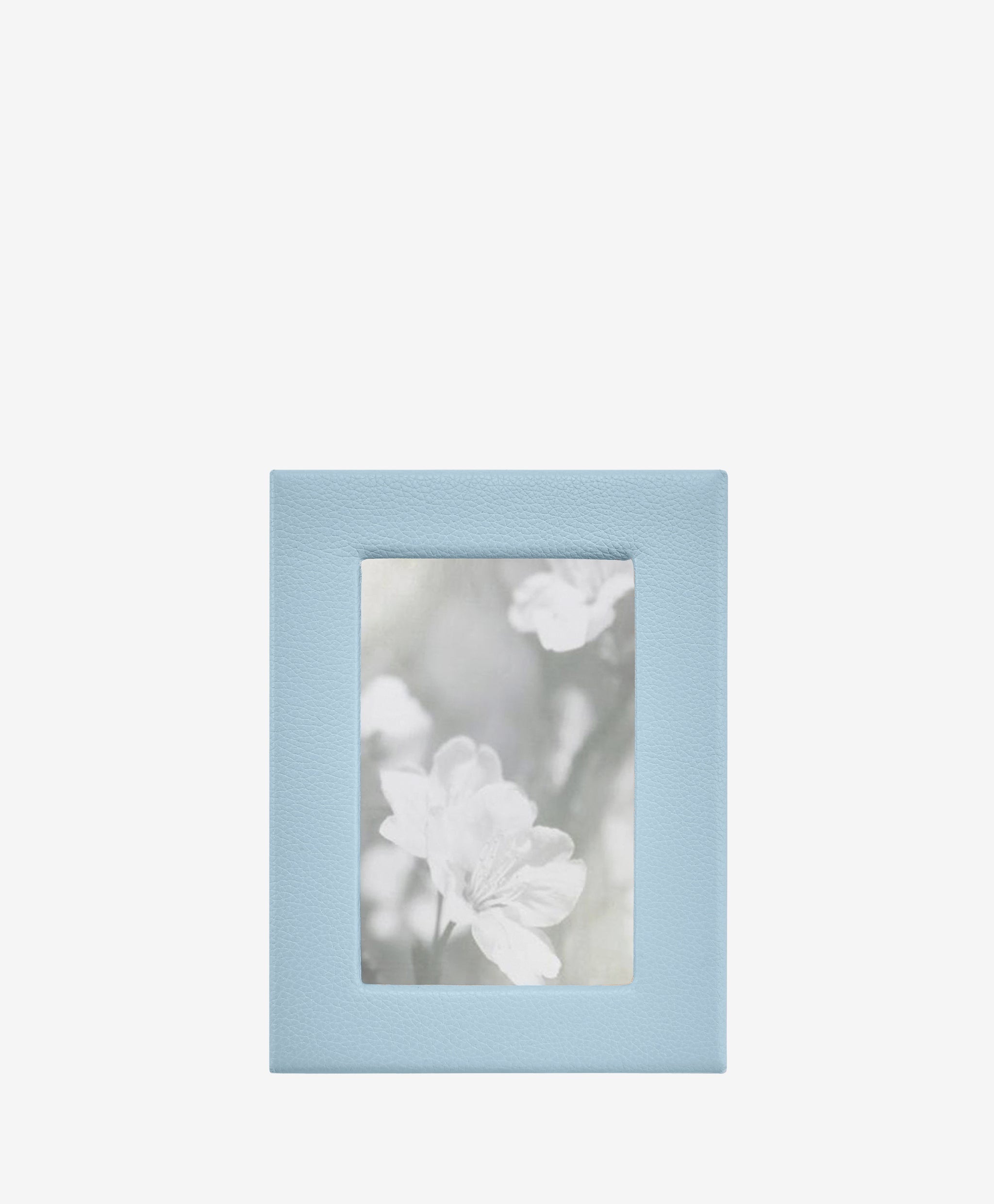 4" x 6" Studio Frame | Light Blue Pebble Grain Leather